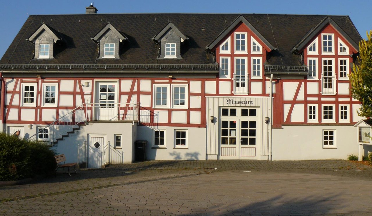 Bachstraße 15 / Landfrauenraum | Allendorf (Eder)